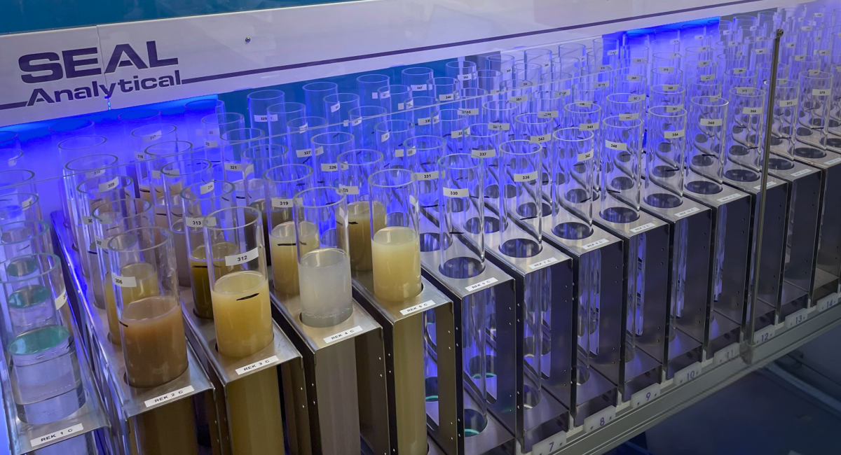 Soil Particle Distribution Robot | SEAL Analytical