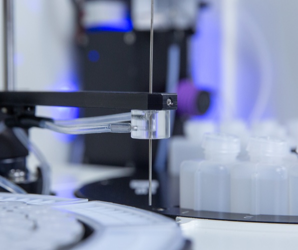 AQ300 Discrete Analyzer | SEAL Analytical